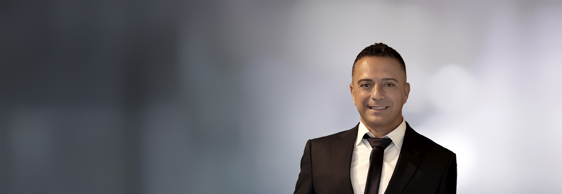 Biography | Benny Kalifi